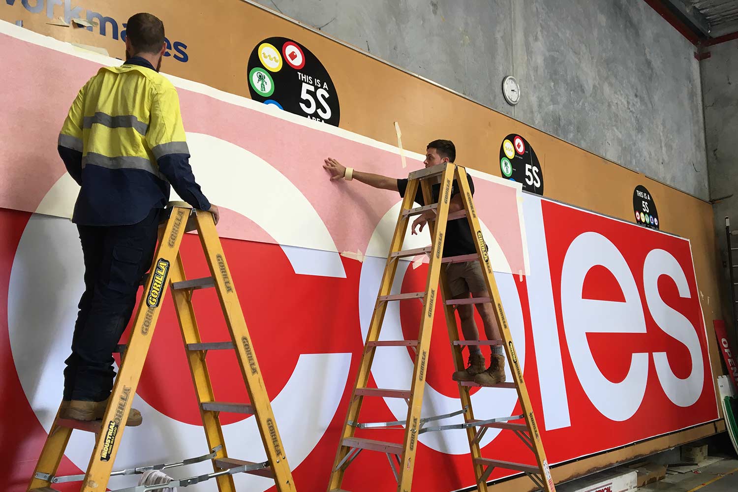 WHAT MAKES A GOOD SIGN GREAT? - Signs & Lines