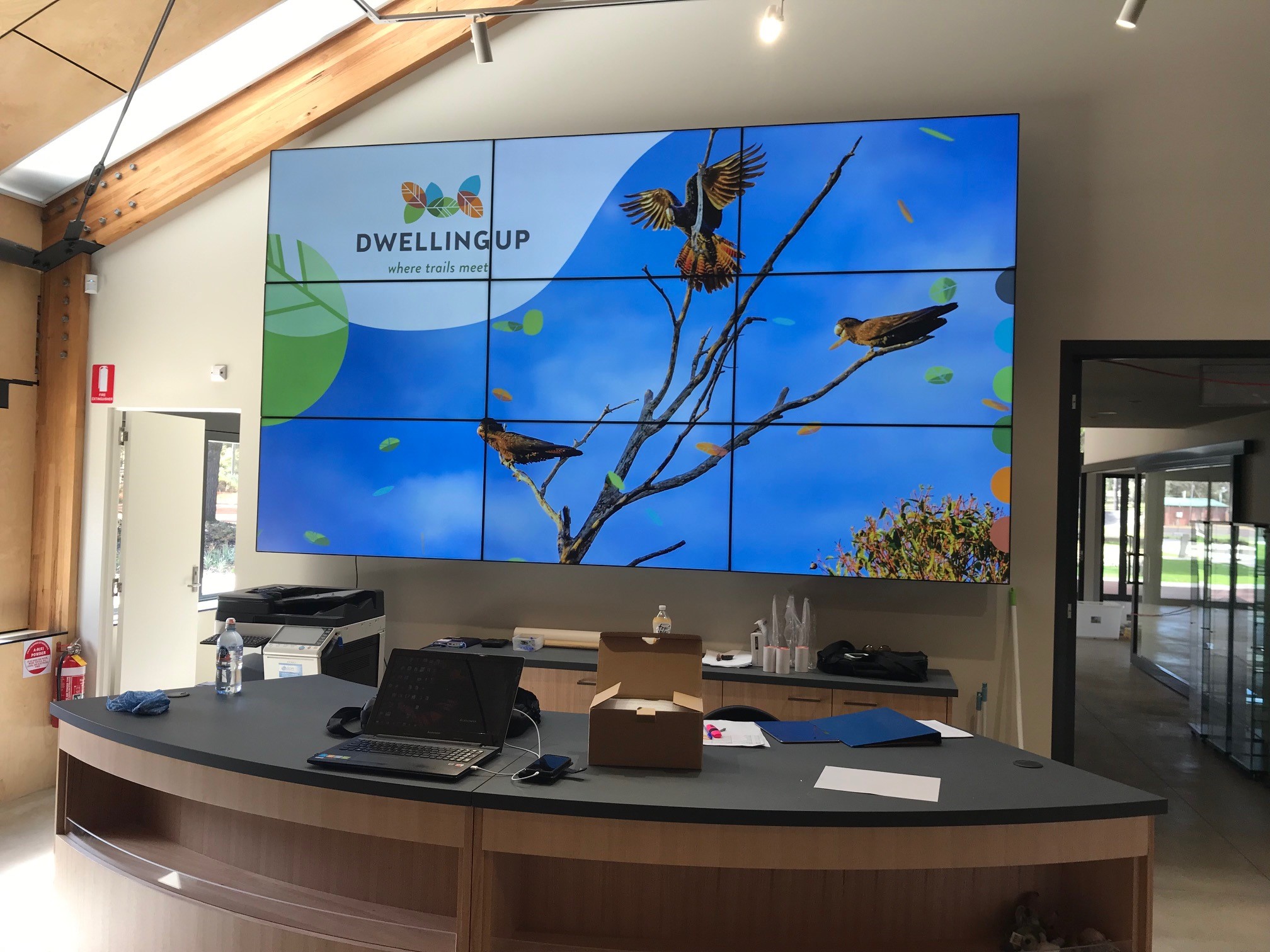 DWELLINGUP VISITOR CENTRE - DIGITAL SIGNAGE & VR - Signs & Lines