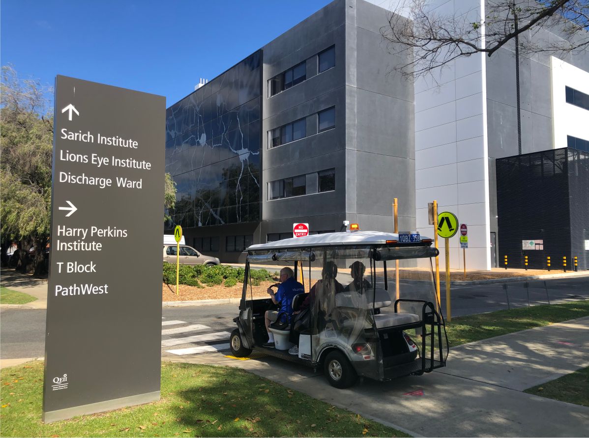 HOSPITAL WAYFINDING SIGNAGE - Signs & Lines