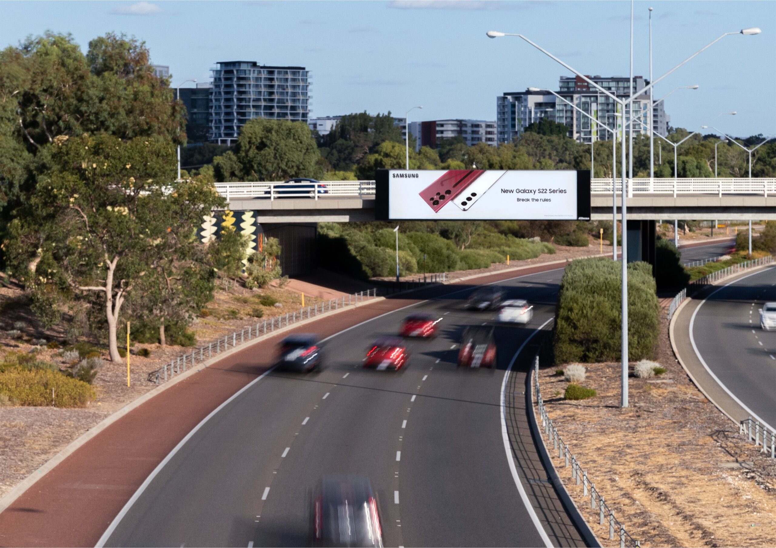 FREEWAY DIGITAL BILLBOARD - Signs & Lines