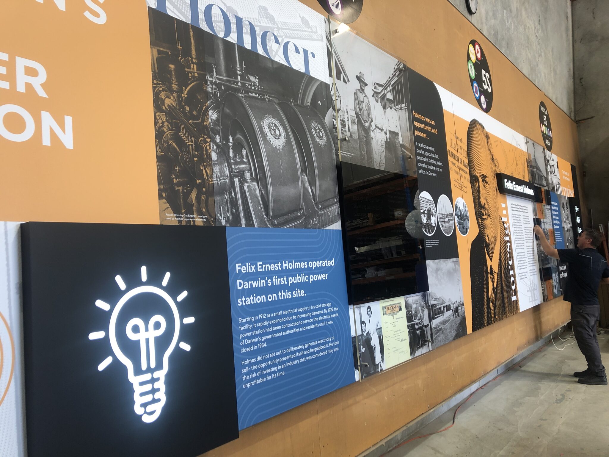 DARWIN PLAZA SIGNAGE - Signs & Lines