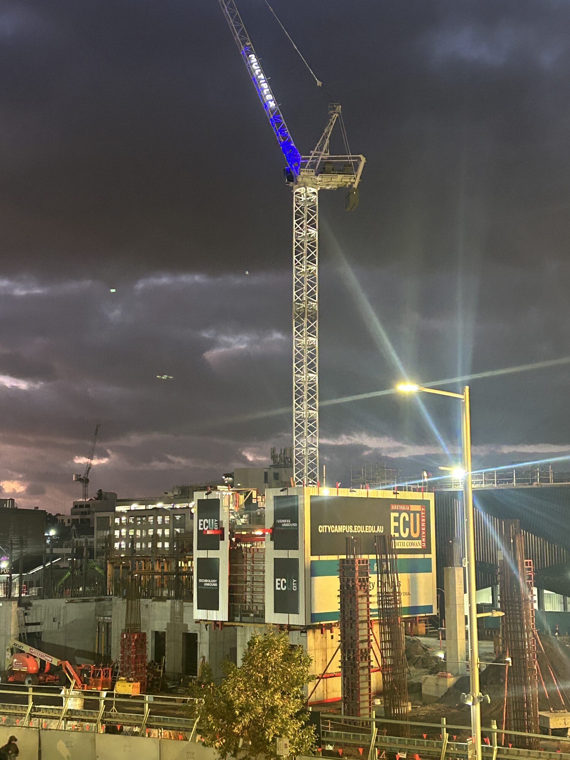 JUMP FORM SIGNAGE - Signs & Lines