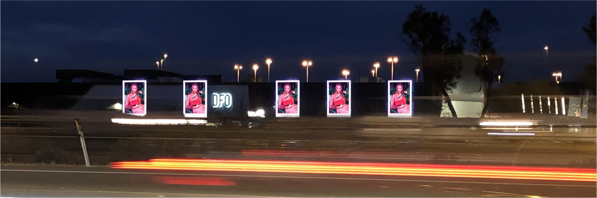 A DECADE OF DIGITAL SIGNAGE! - Signs & Lines