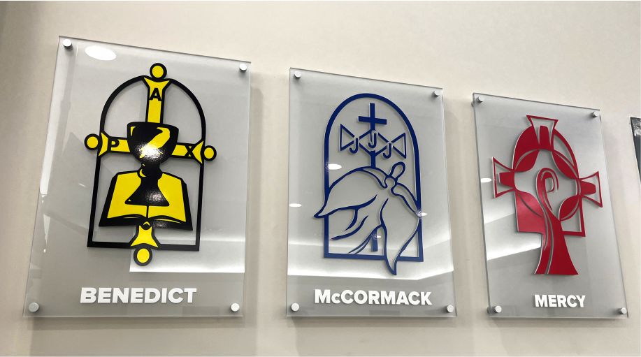COLLEGE CUSTOM SIGNAGE - Signs & Lines