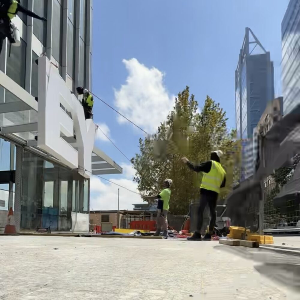 EY SKY SIGNS - Signs & Lines