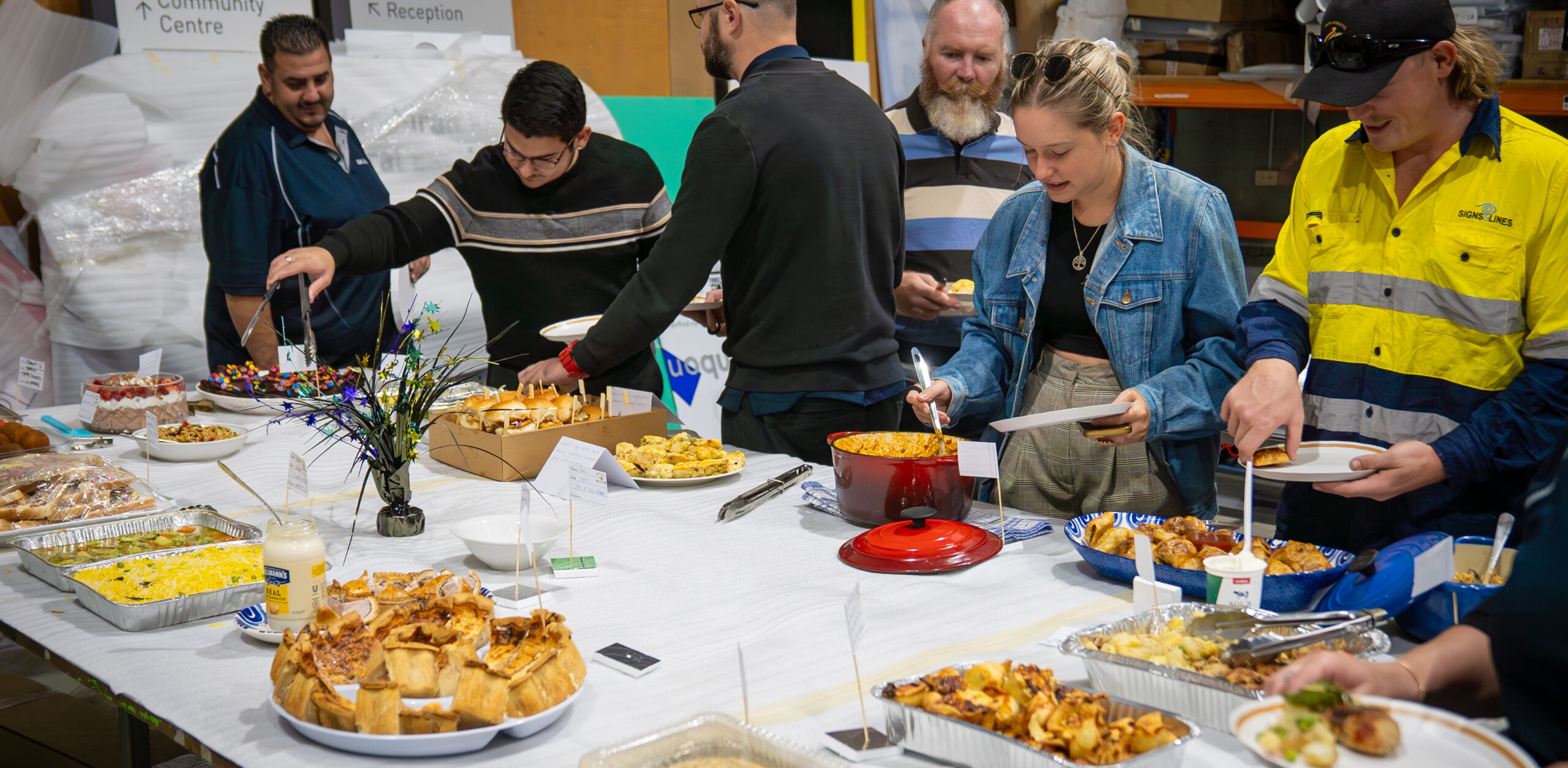 POT LUCK LUNCH - Signs & Lines